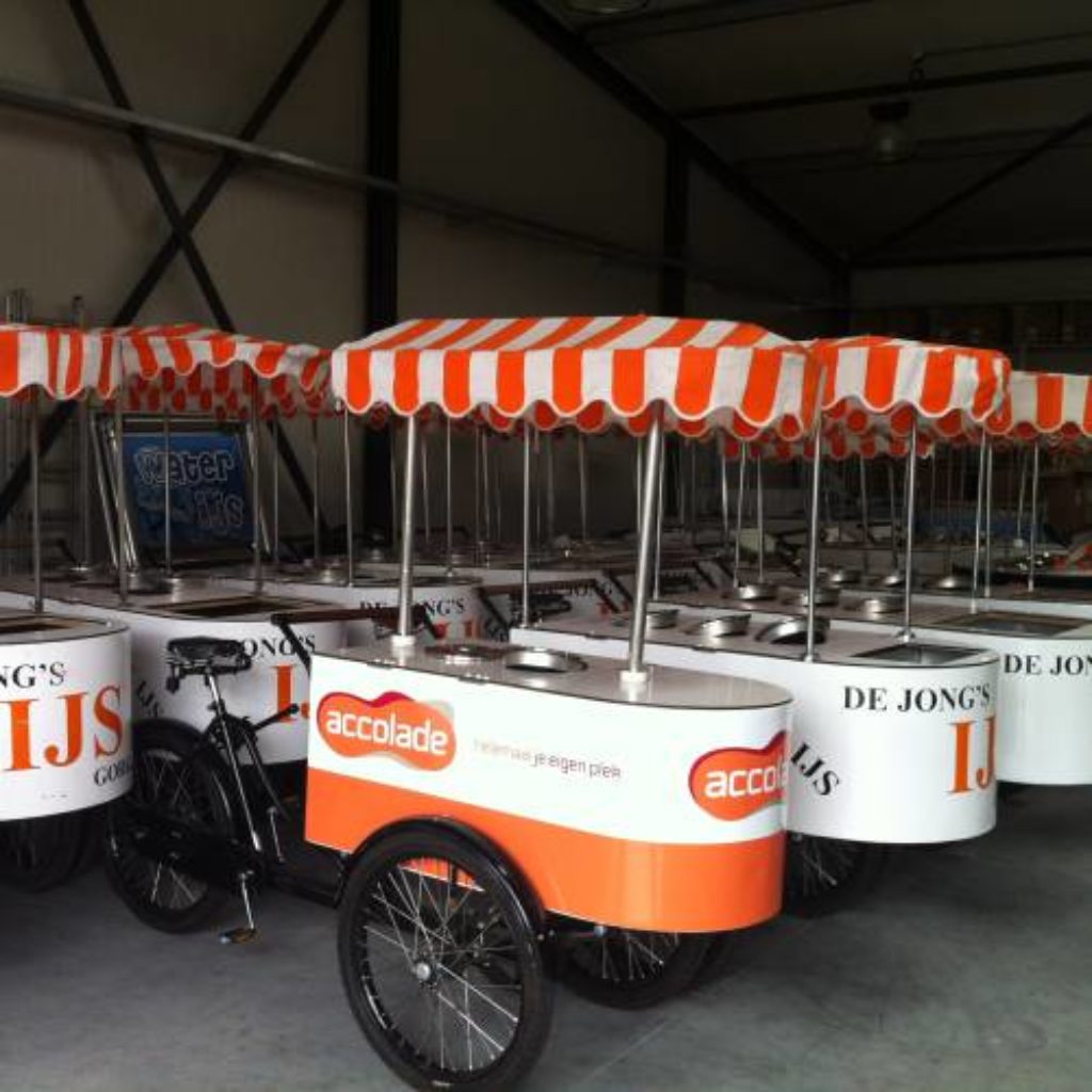 IJskar met logo huren - De Jong's IJs